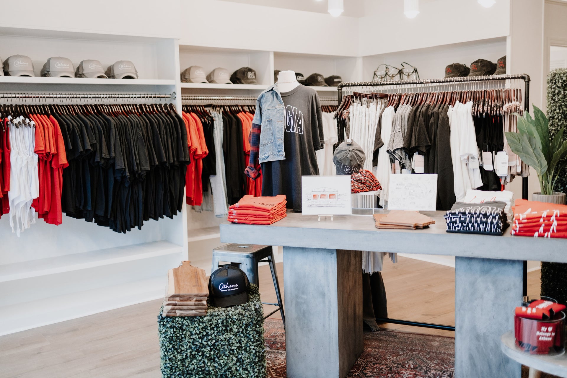 Dress Up Athens | Downtown Women's Boutique | UGA Clothing