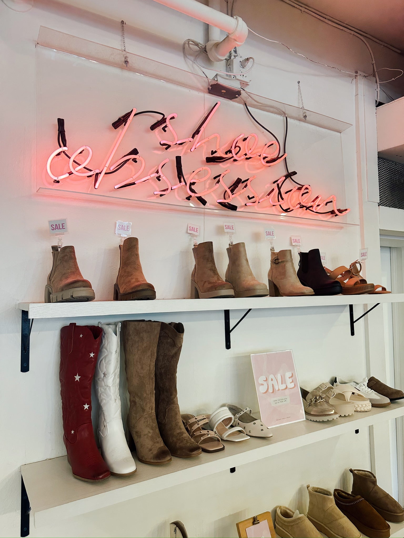 Dress Up Athens | Downtown Women's Boutique | UGA Clothing